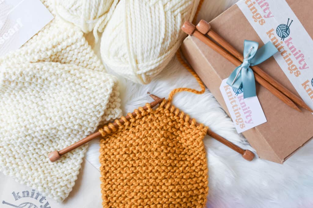 Knit Your Dream Scarf: Essential Beginner's Kit Guide!